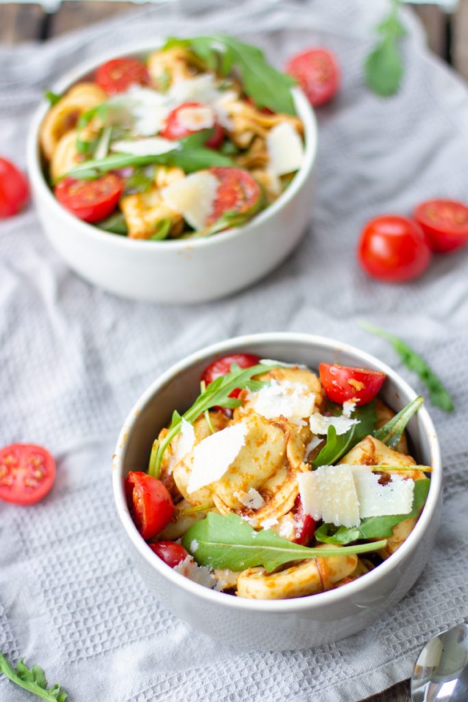 Italienischer Tortellini-Salat - TRYTRYTRY Italienischer Tortellini-Salat - TRYTRYTRY