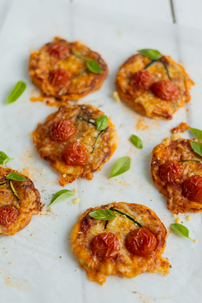 Mini-Pizza in Kirsch-Optik: Feierabend-, Party- oder Lunchbox-Rezept